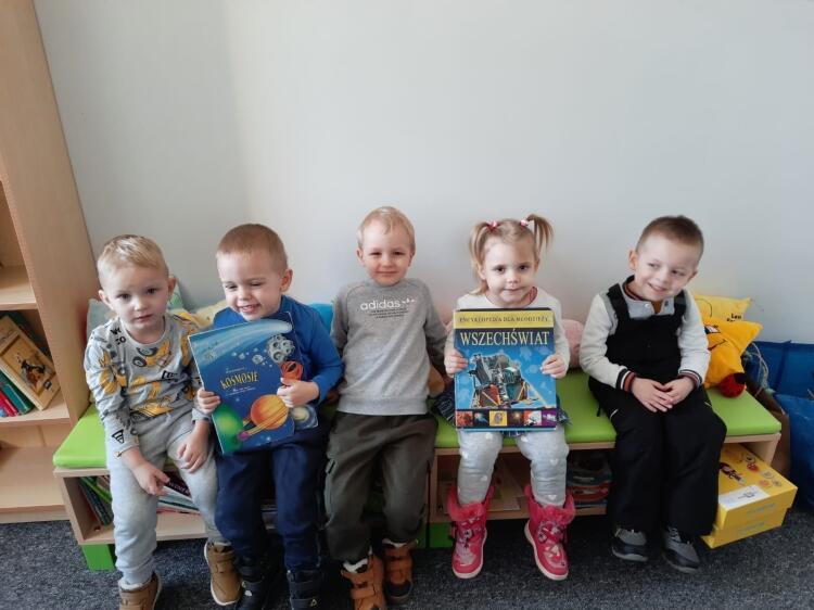 BIBLIOTEKA PRZEDSZKOLAKA - Przedszkole Miejskie Nr 2 Pod Topolą w Barlinku